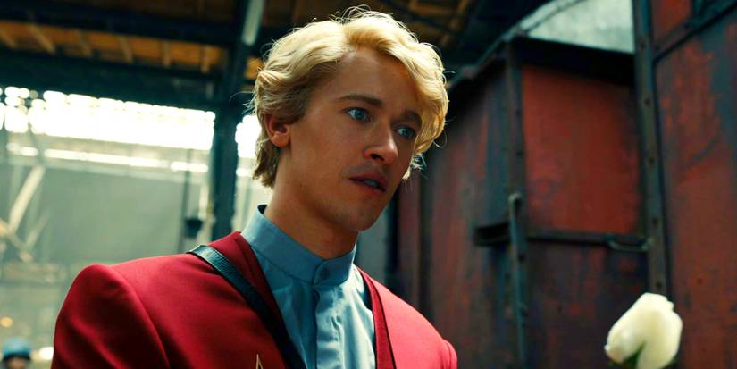 "He Killed Finnick": Hunger Games Fans Feel Conflicted Over Dashing ...