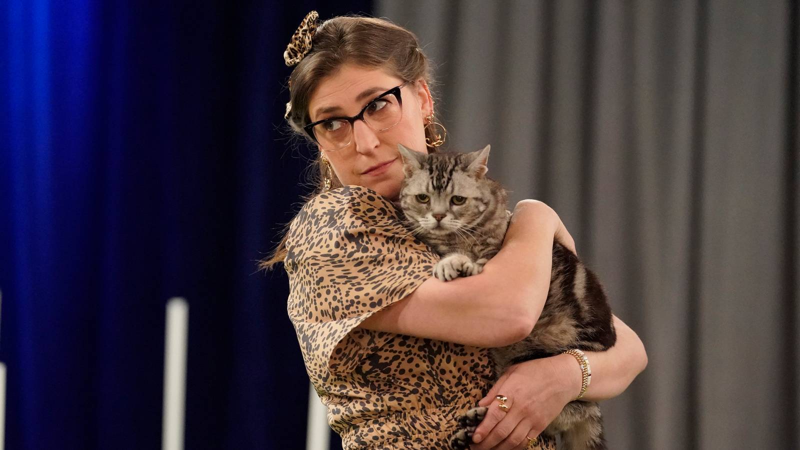 Cat Show Sparks A Rivalry In Call Me Kat Clip [EXCLUSIVE]