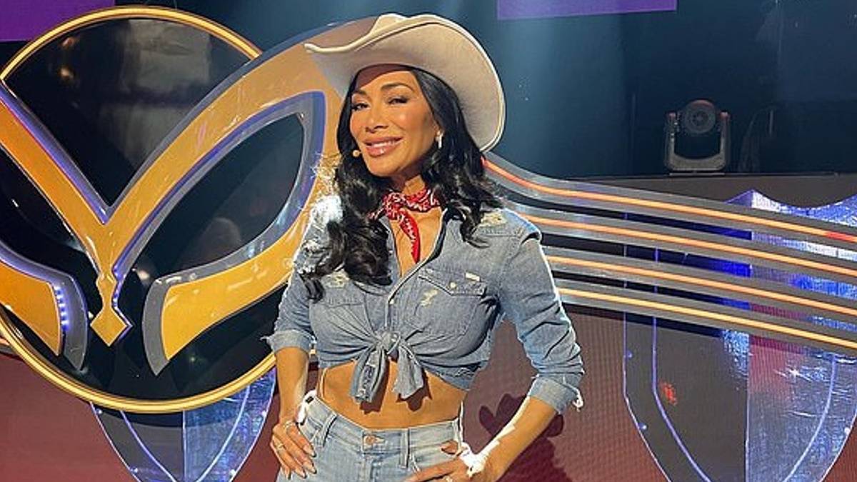 Nicole Scherzinger’s 5 Best Masked Singer Theme Night Looks