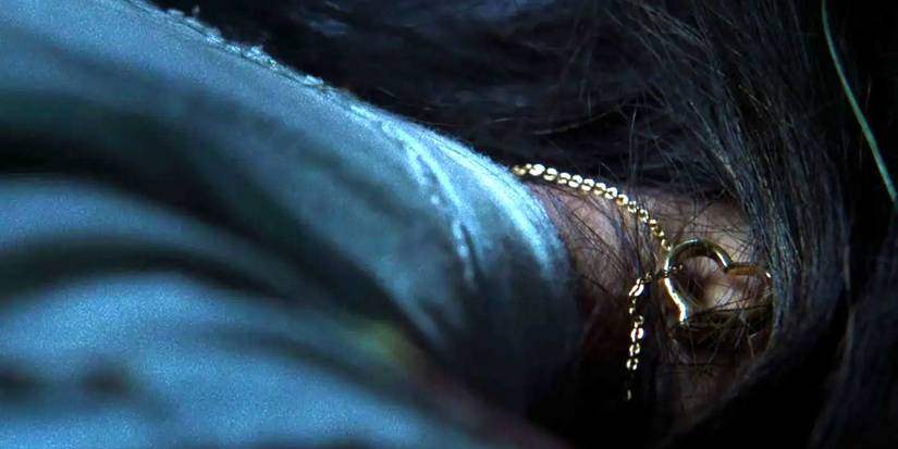 Yellowjackets' Survivor Sacrifice & Cannibal Ritual Explained