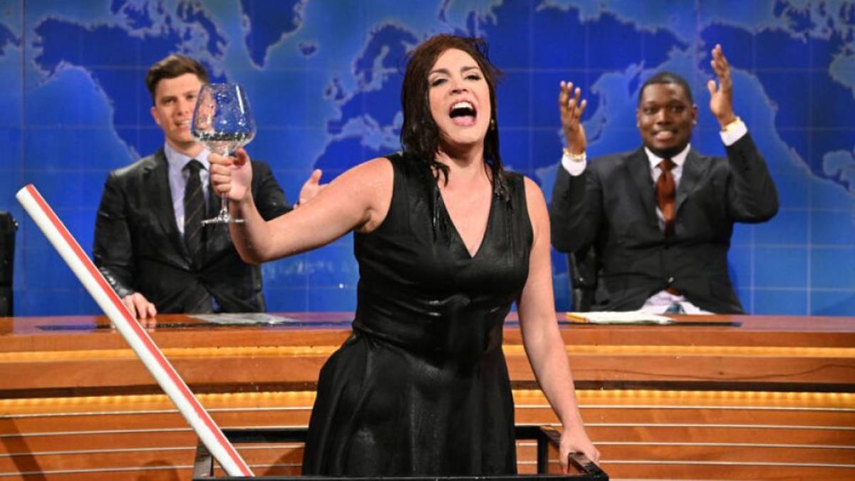 "I Gotta Keep My Distance": Why Saturday Night Live Alum Can't Watch ...