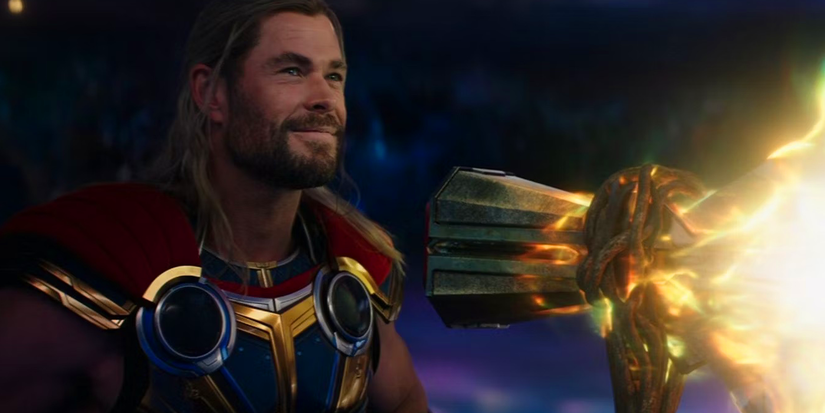 8 Powers Thor Has Thanks To Mjolnir & Stormbreaker