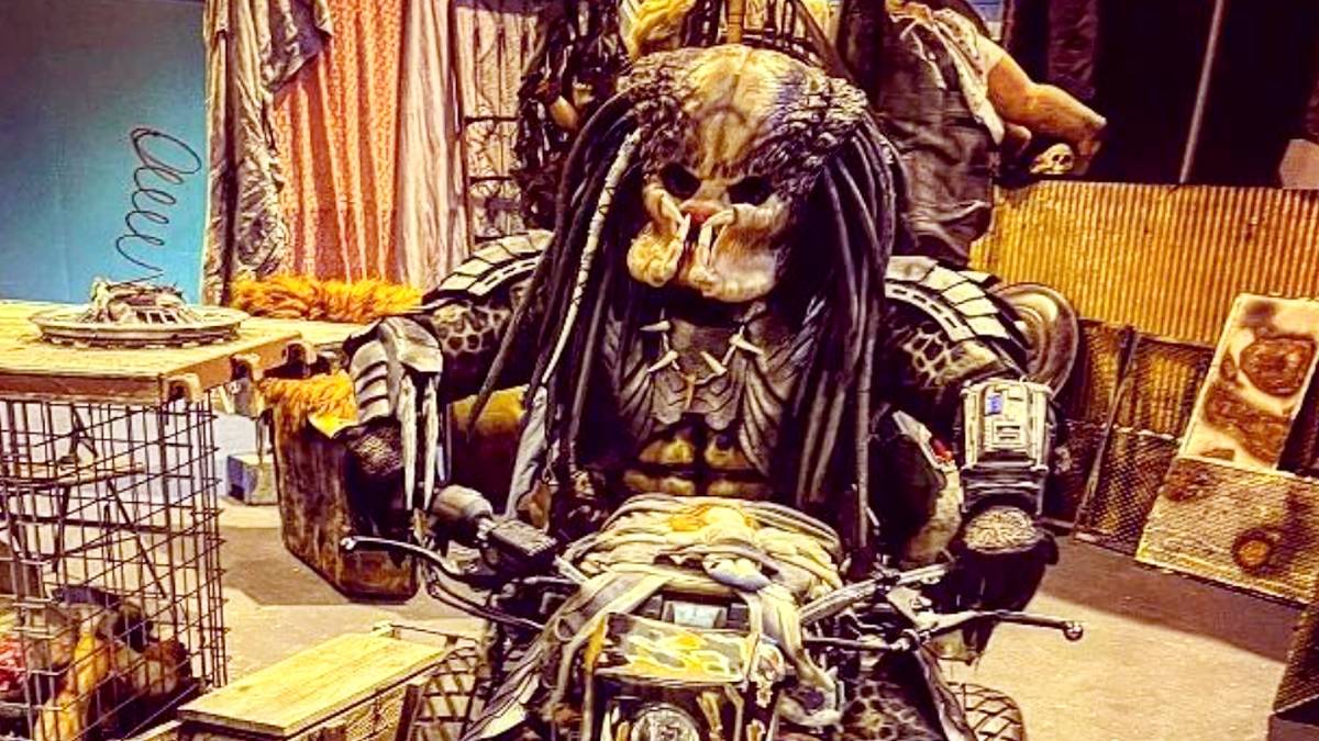 Predator Cosplay With A Decked-Out Motorcycle Adds A Striking Upgrade ...