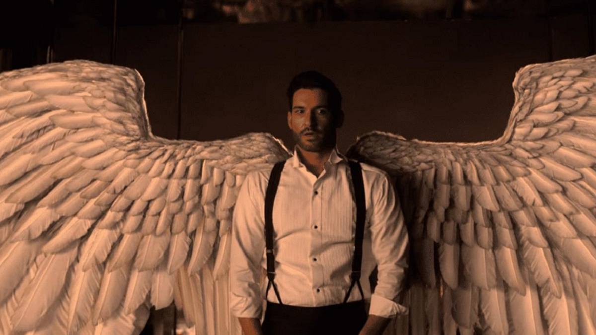 Lucifer: When Does Lucifer Get His Wings Back In The Show? (& Why)