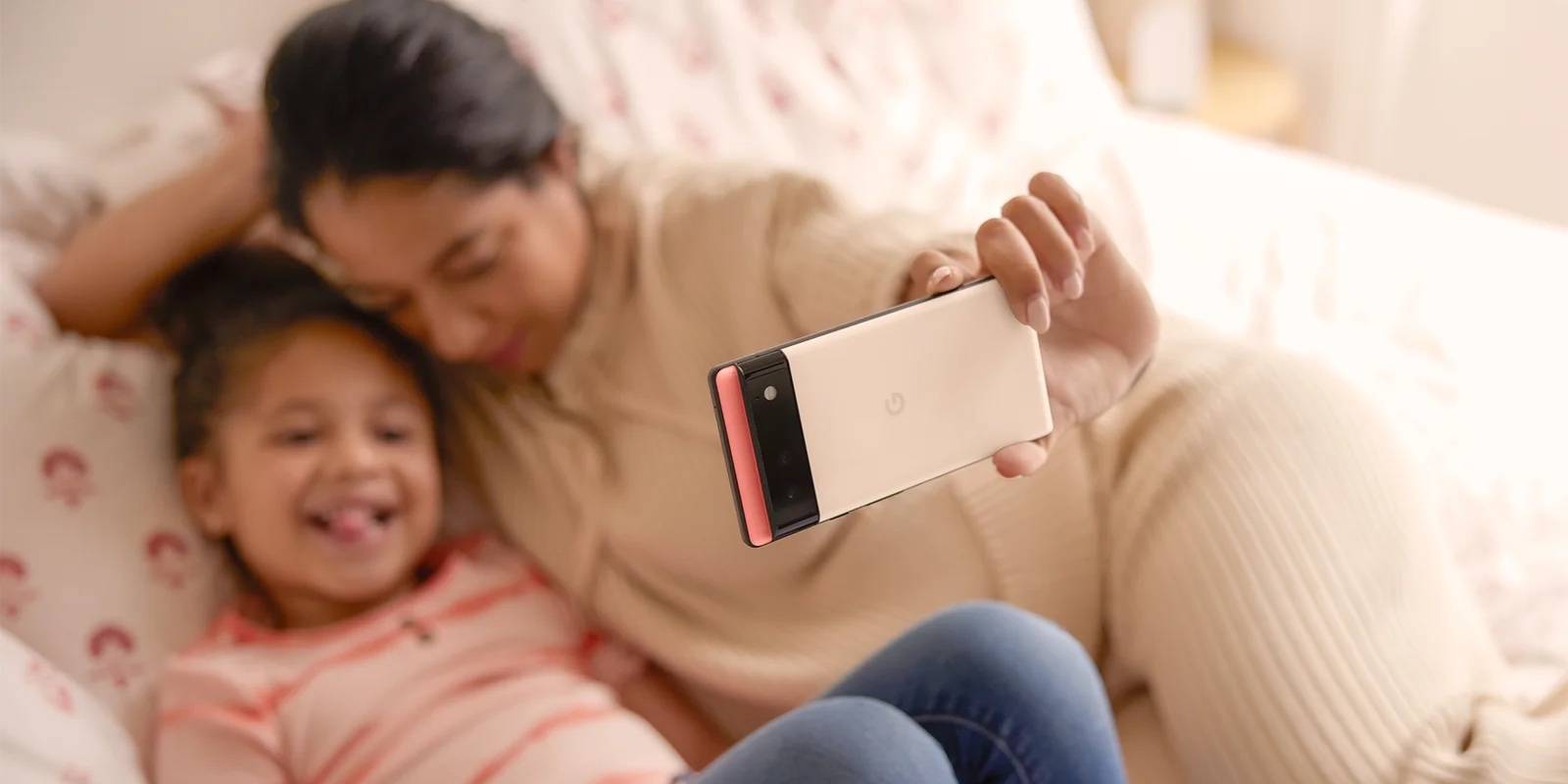 Pixel 6 & Pixel 6 Pro: Is There A MicroSD Card Slot?