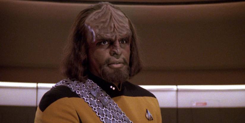 15 Star Trek Characters Promoted Faster Than Voyager's Harry Kim