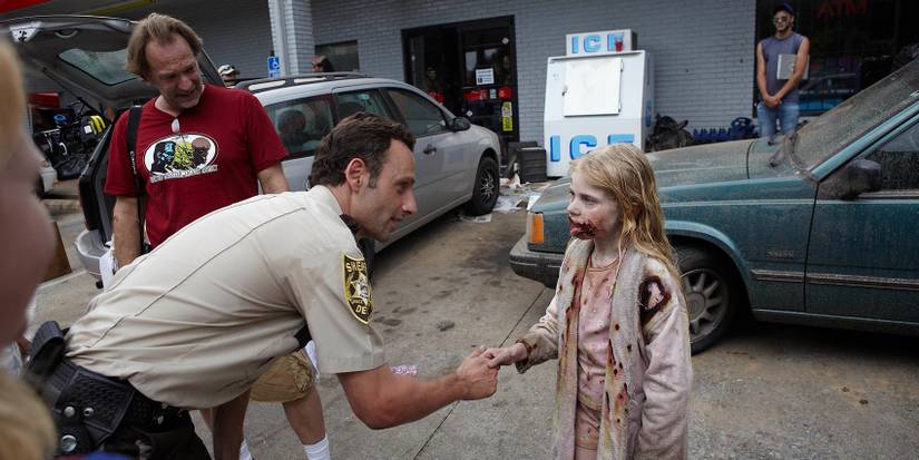 Why Walking Dead's Zombie Girl Was One Of The Show's Most Important ...