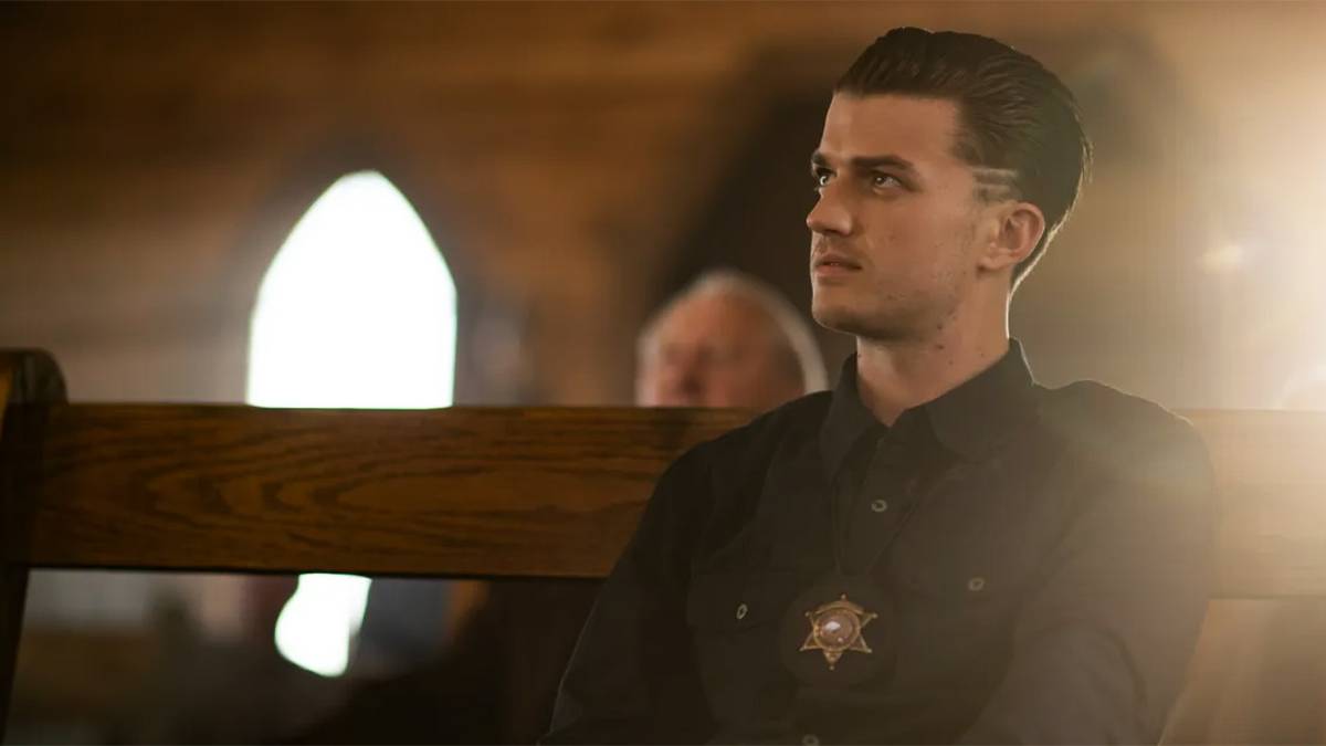 Joe Keery's New TV Role Looks Like The Perfect Opposite Of Stranger ...