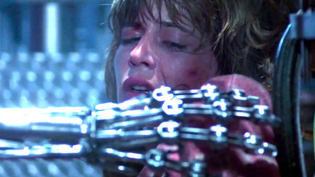 Why The Terminator's Arm & Chip Recovery Scene Was Deleted