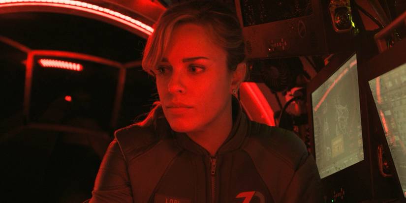 Why Jessica McNamee Didn't Return For Meg 2 & What Happened To Lori