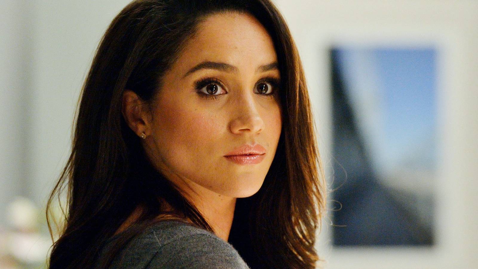 The Royal Family Blocked A Meghan Markle Line From Suits, Writer ...