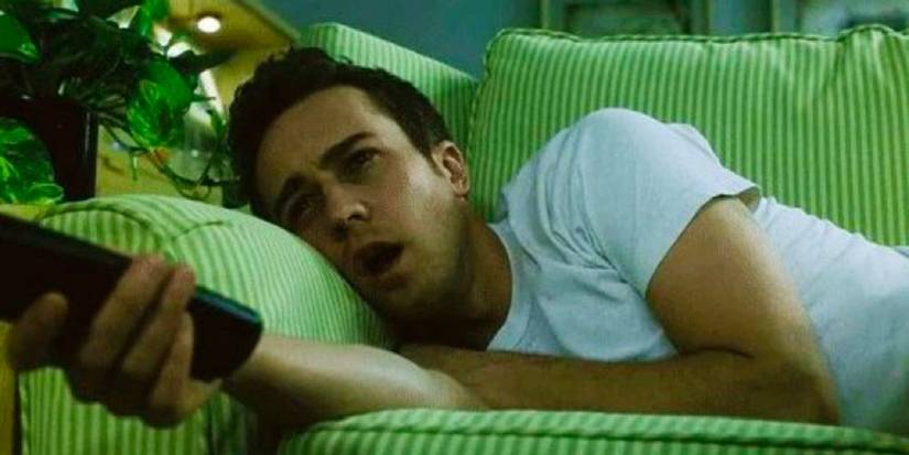 10 Ways Fight Club Foreshadows Its Big Tyler Durden Twist