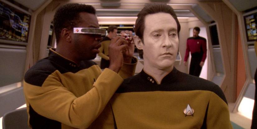Star Trek’s Ranks In Order: How Starfleet Officers Get Promoted