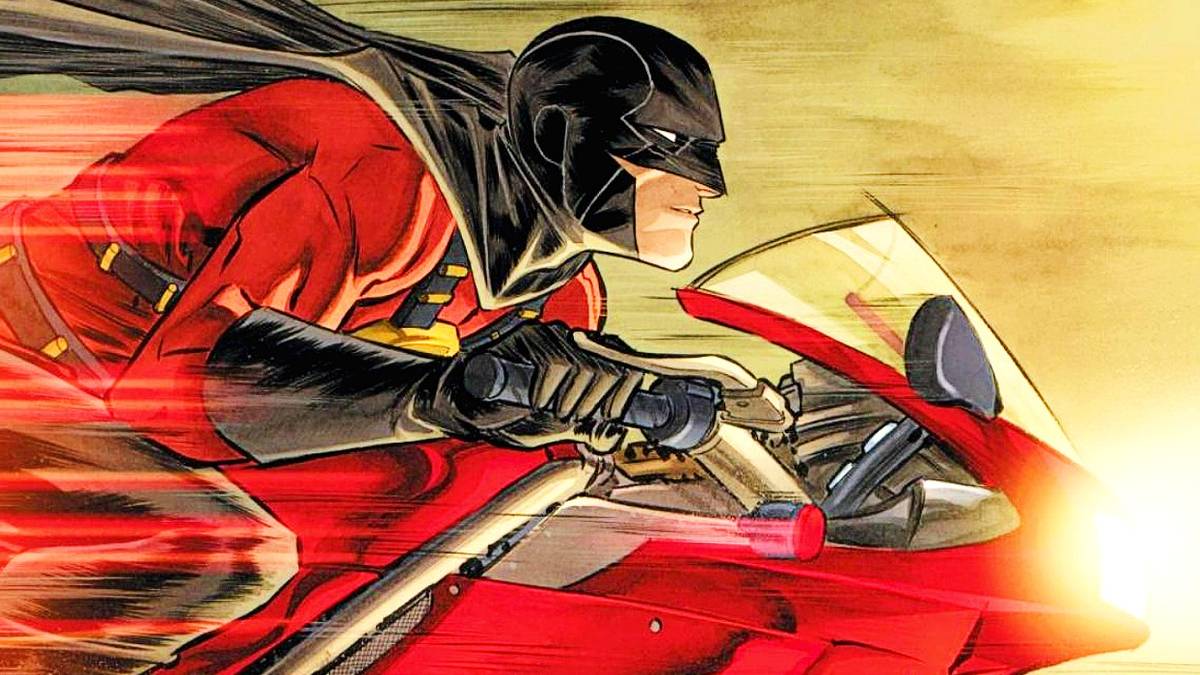 Red Robin Cosplay Is a Movie-Quality Vision of Tim Drake's Adult Persona