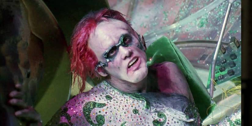 Nolan’s Batman Success Came From Ignoring The Biggest Superhero Movie Trope