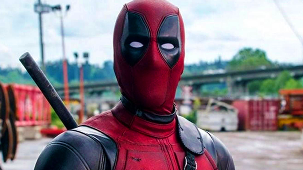 Deadpool 3 Star Ryan Reynolds Thanks MCU Trainer & Discusses Strikes In ...