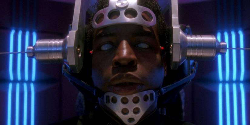 10 Cool Things About Geordi's VISOR & Robot Eyes In Star Trek