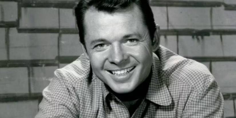 This Hollywood Actor Starred In An Amazing War Movie About His Own ...