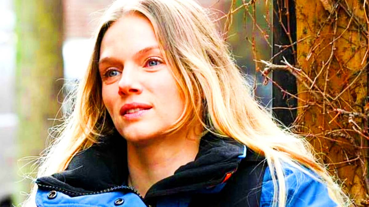 Chicago PD's Upton Actor Tracy Spiridakos To Exit After Season 11
