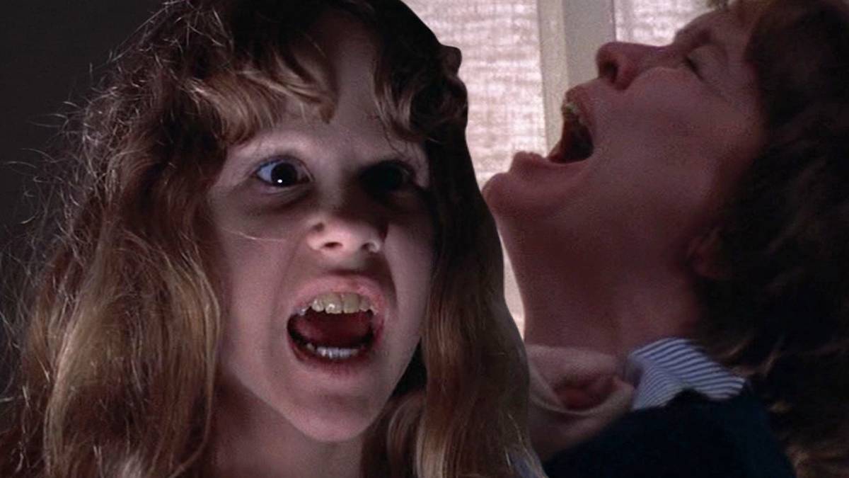 Exorcist Regan Possessed Cosplay Is Just As Unsettling As The Movie