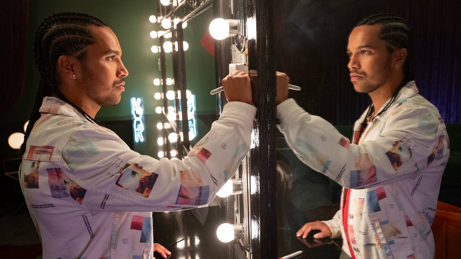 Neon Review: Netflix Series Celebrating Reggaeton Is Vibrant & Fun