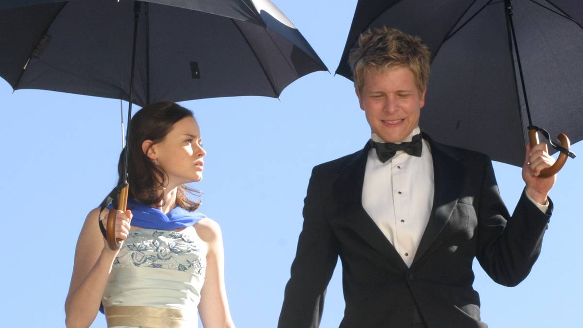 I'm Convinced Rory & Logan's Story Was Originally Supposed To Include A ...