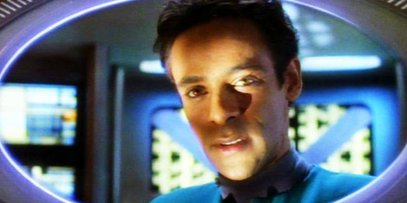 5 Times DS9's Dr. Bashir Was A Star Trek Villain