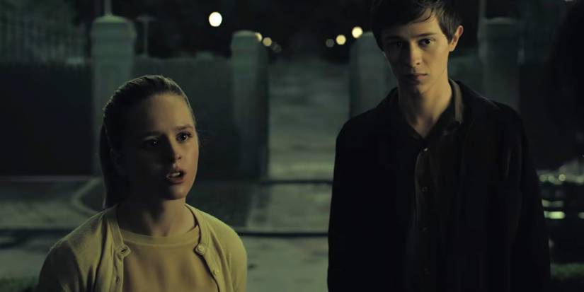 The Fall Of The House Of Usher Timeline Explained