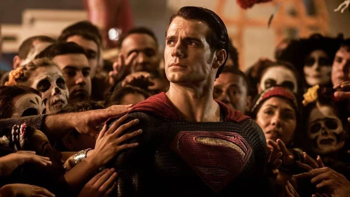 10 Subtle Details That Made Henry Cavill's Superman Performance So Perfect