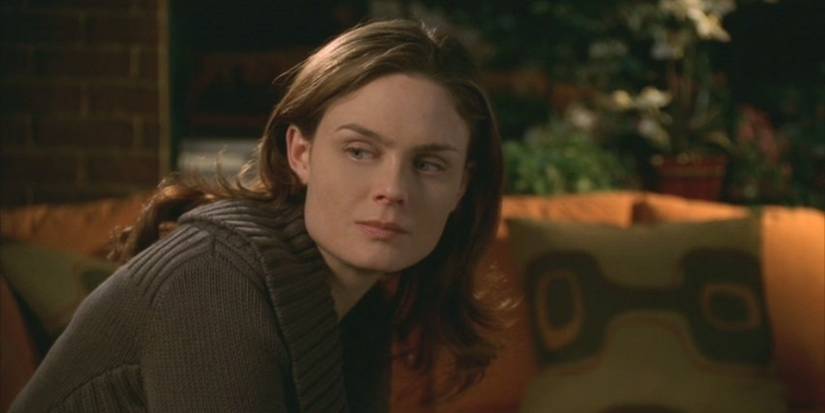 Why Bones Is Never Officially Diagnosed As Autistic In The Show