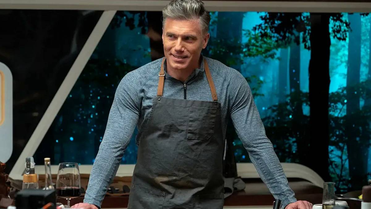 "One Special Ask": Star Trek's Anson Mount Reveals Origin Of Captain ...