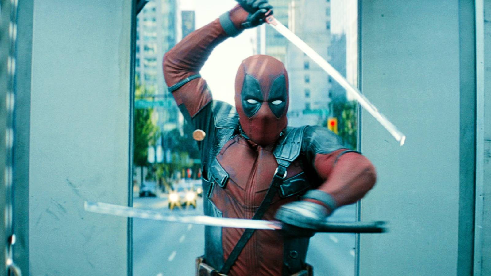Ryan Reynolds Responds To Deadpool 3 Set Photos Spoiling X-Men & MCU ...
