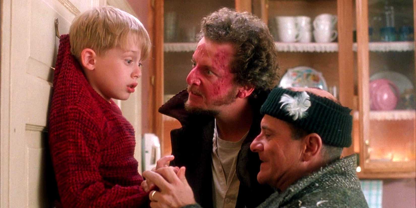 Home Alone Director Clarifies How The McCallister Family Afforded The ...