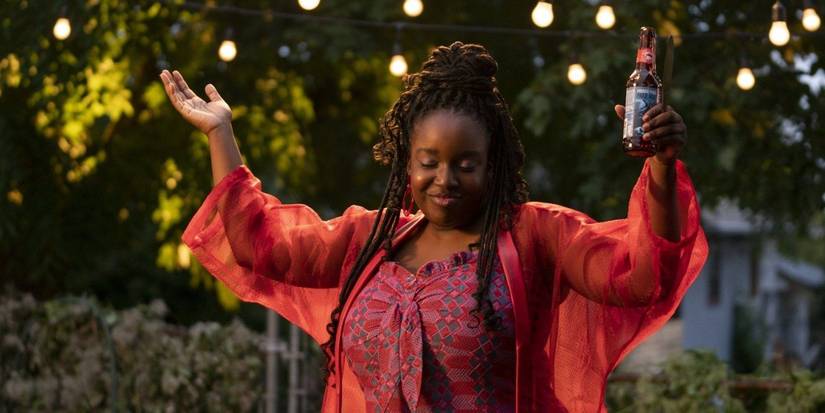 Shrill Cast & Character Guide: Who Plays Who In The Aidy Bryant Show