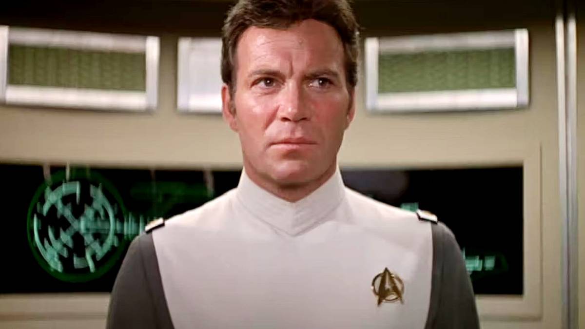 Why Captain Kirk Accepted the Promotion to Admiral After TOS (Despite ...