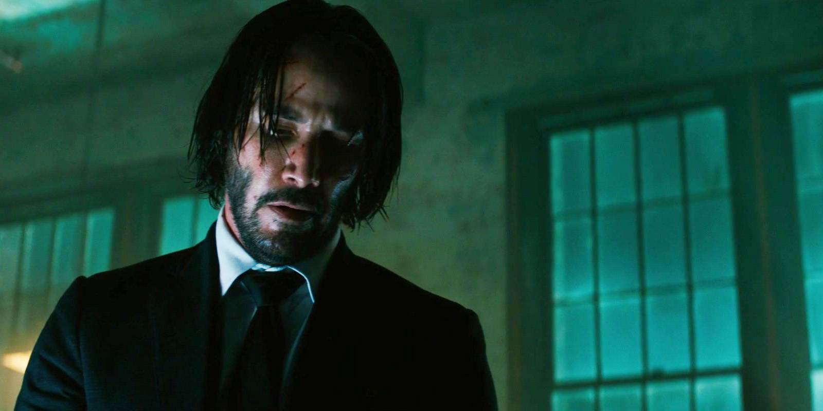 Keanu Reeves' Angel Wings In Aziz Ansari's Comedy Movie Set Photo Makes ...