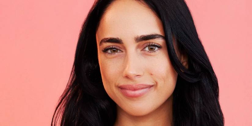 The Bachelor Season 28: Signs Sydney Gordon Is A Producer Plant