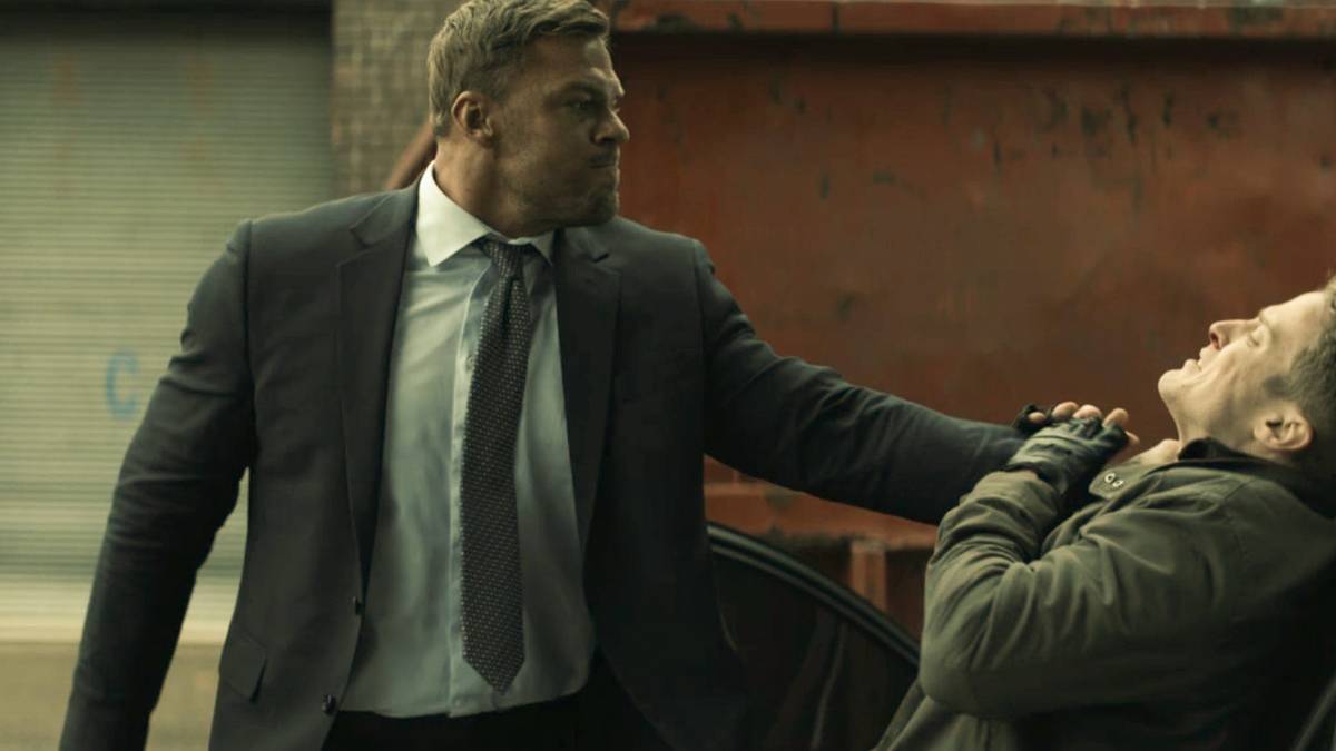 Alan Ritchson's Real-Life Reacher Experience Further Proves His Perfect ...