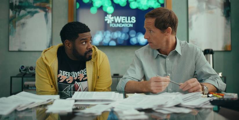 Loot Stars Tease Romance & Maya Rudolph's Stand Out Performance In Season 2