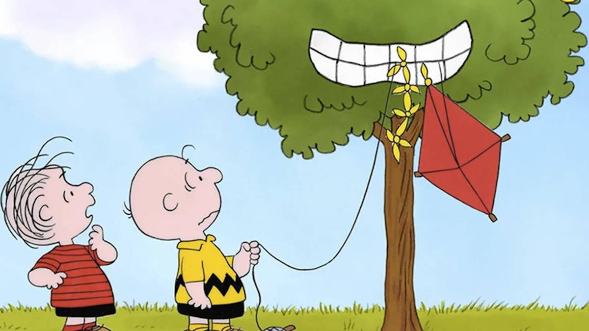 10 Funniest Peanuts Comics Where Charlie Brown Takes On The Kite-Eating ...