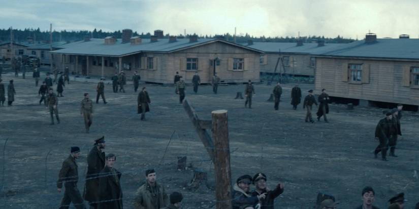 Stalag Luft III True Story: The History Behind Masters Of The Air's POW ...