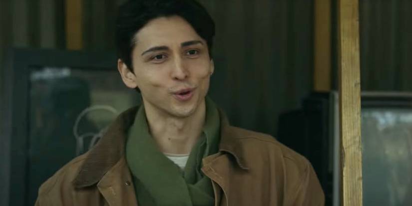 The Walking Dead Finally Explains The Origin Of Rick's Phone 4 Years Later