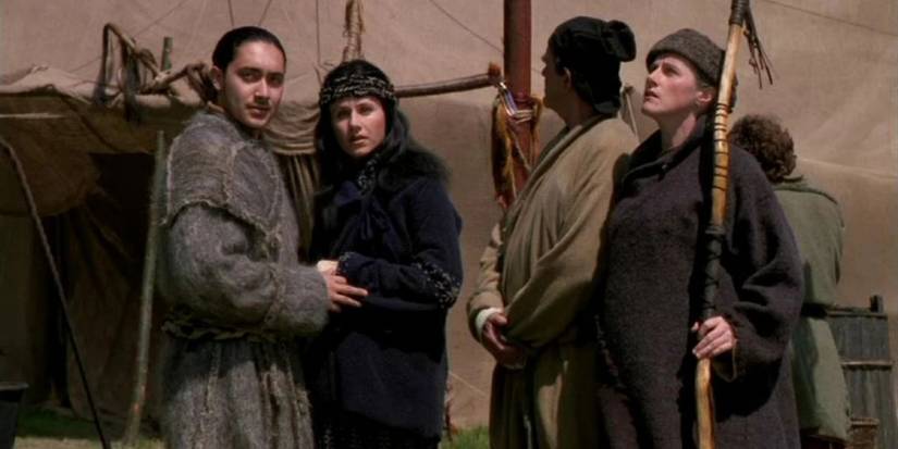 All 22 Alien Races In Stargate SG-1: Abilities & Home Planets Explained