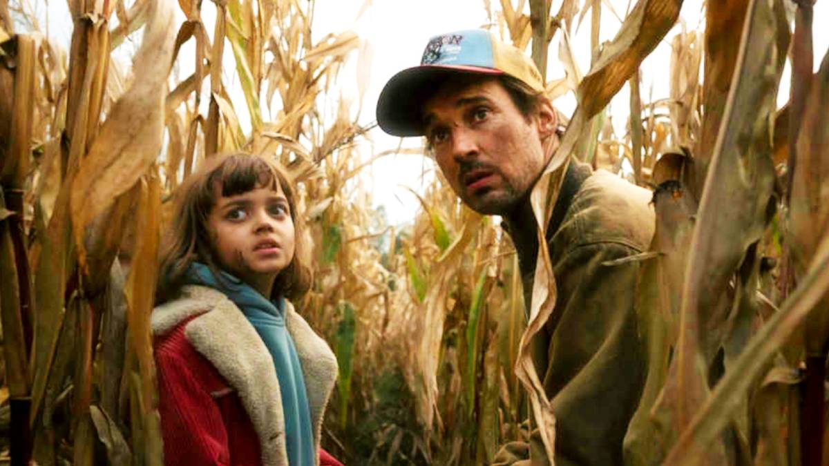 Netflix's New Sci-Fi Show Quickly Climbs Into US Top 10 Despite Poor ...