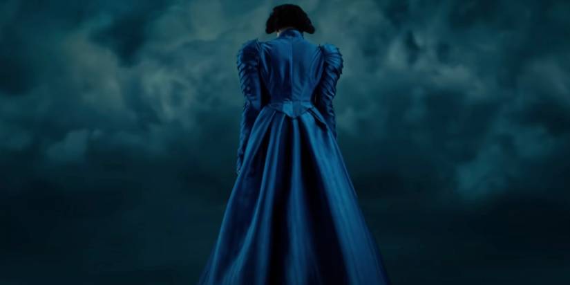 How Old Bella Is In Poor Things