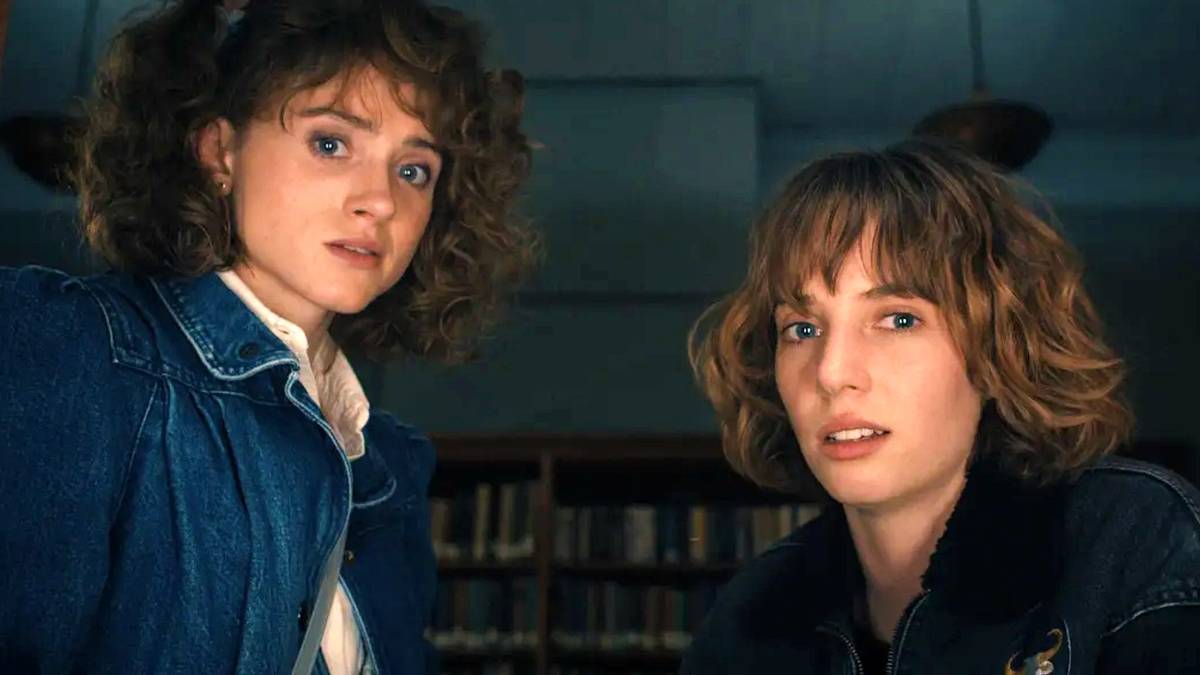 Stranger Things Star Cast In New Netflix Supernatural Series Alongside ...