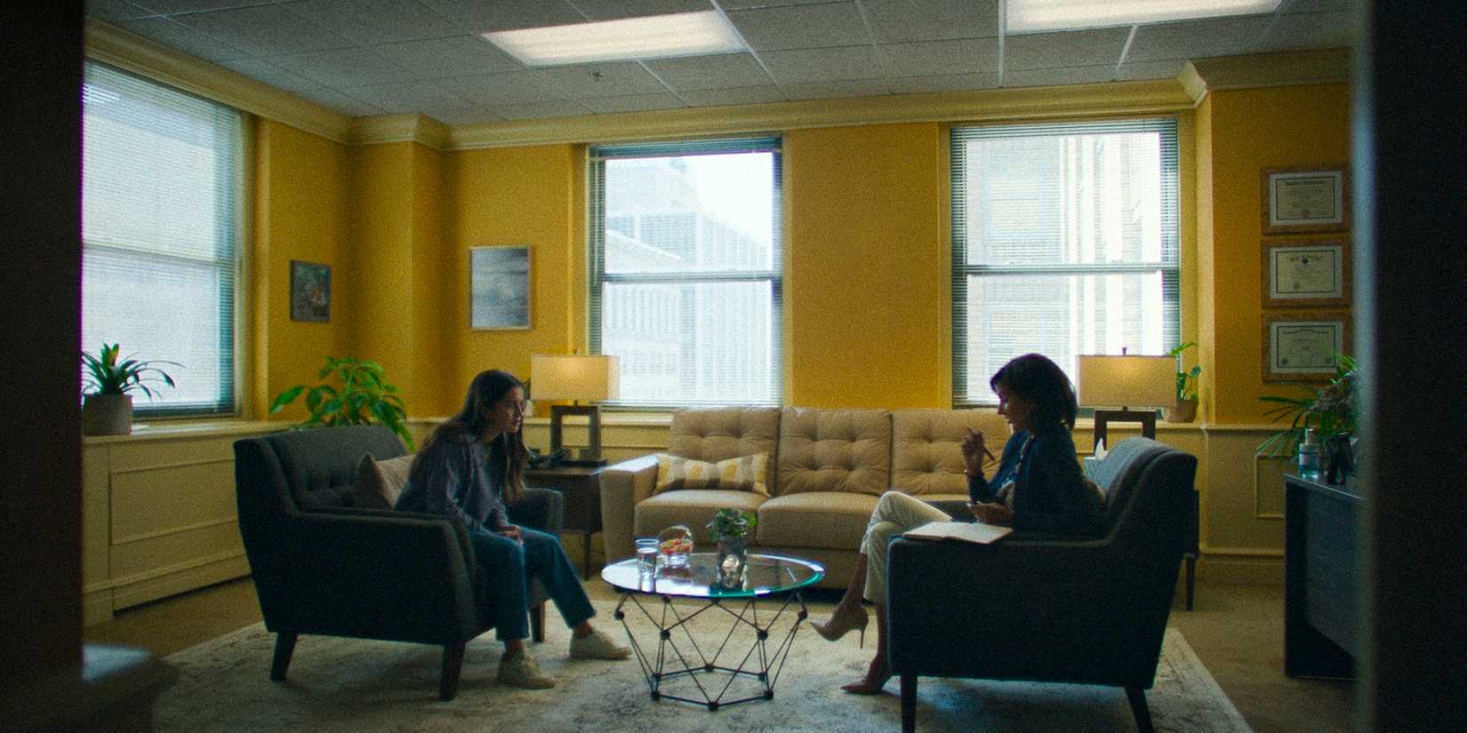 6 Biggest Book Changes Turtles All The Way Down Makes To John Green's Book