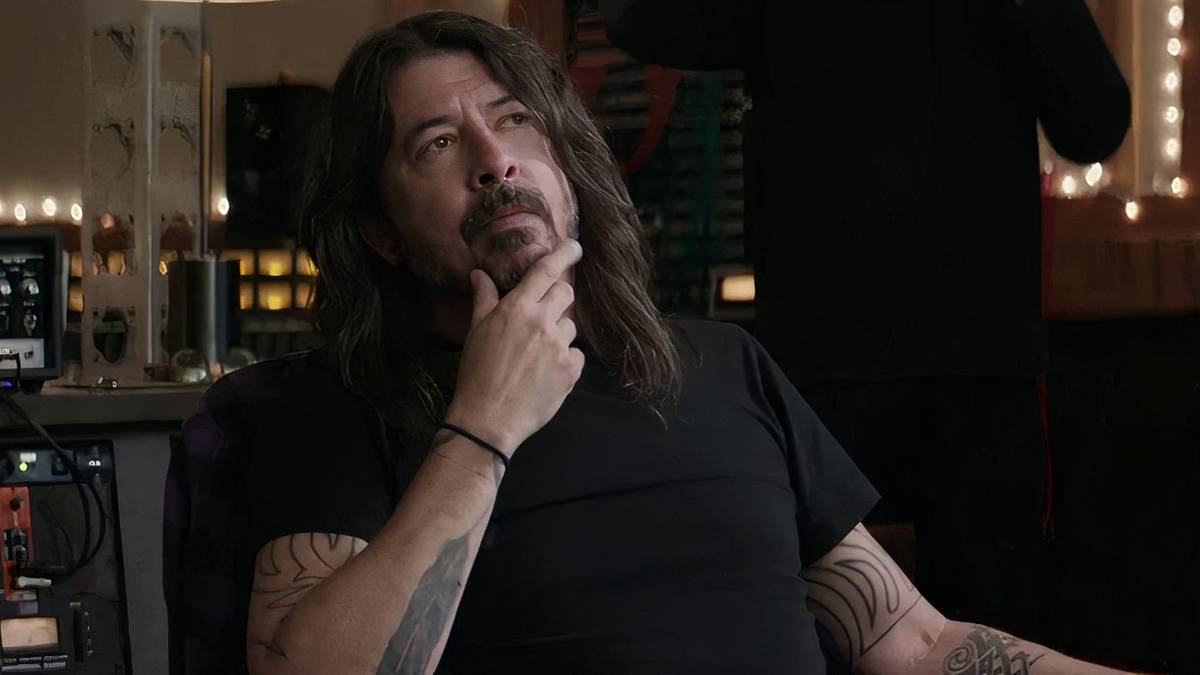 Dave Grohl: Net Worth, Age, Height & Everything You Need To Know About ...