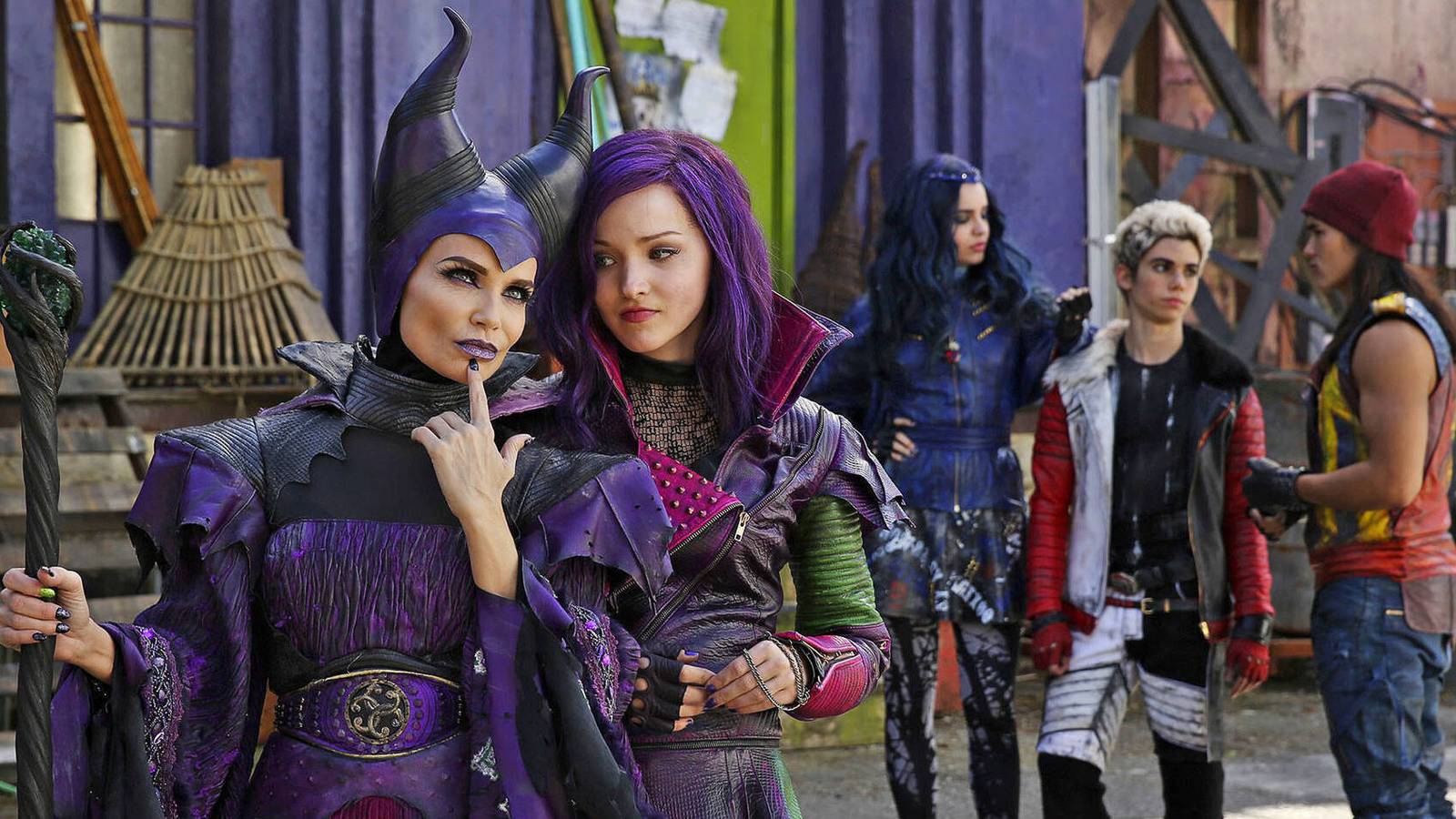 Descendants 5 Adds Four New Characters, Including The Sons Of Robin ...
