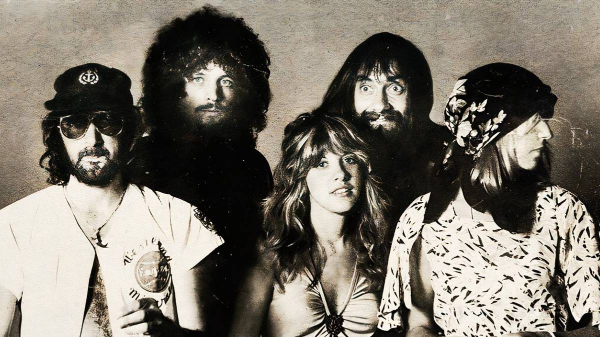 10 Songs That Define Fleetwood Mac's Career